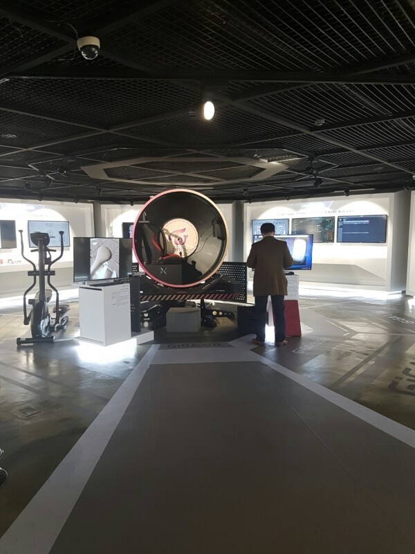 KT ‘GIGA VR’ 체험기…롤링 스카이·드림 웍스·360