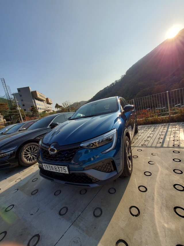 [시승기] 도심에선 'XM3 하이브리드'가 딱이네