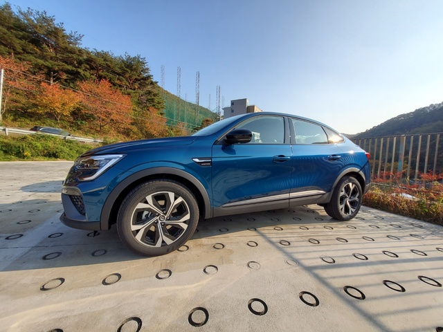 [시승기] 도심에선 'XM3 하이브리드'가 딱이네