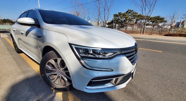 [시승기] '갓성비' 잡은 르노코리아 'SM6 필'