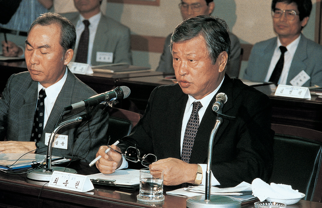 [SKT 40주년] 세계 최초 'CDMA 상용화'부터 '글로벌 AI 컴퍼니'까지