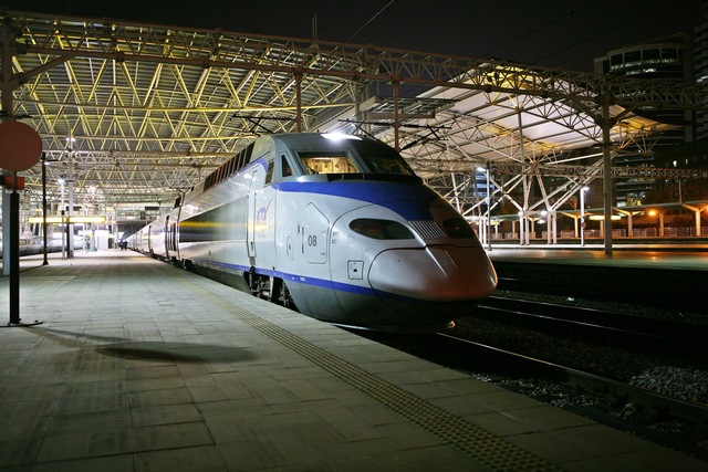 코레일, 신규 KTX 차량 도입 관련 학술토론 참석